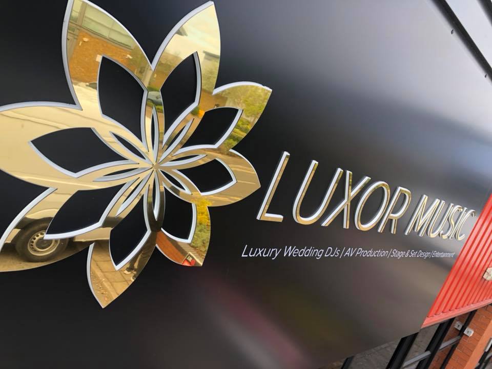 Signs Uxbridge - TW Signs & Designs